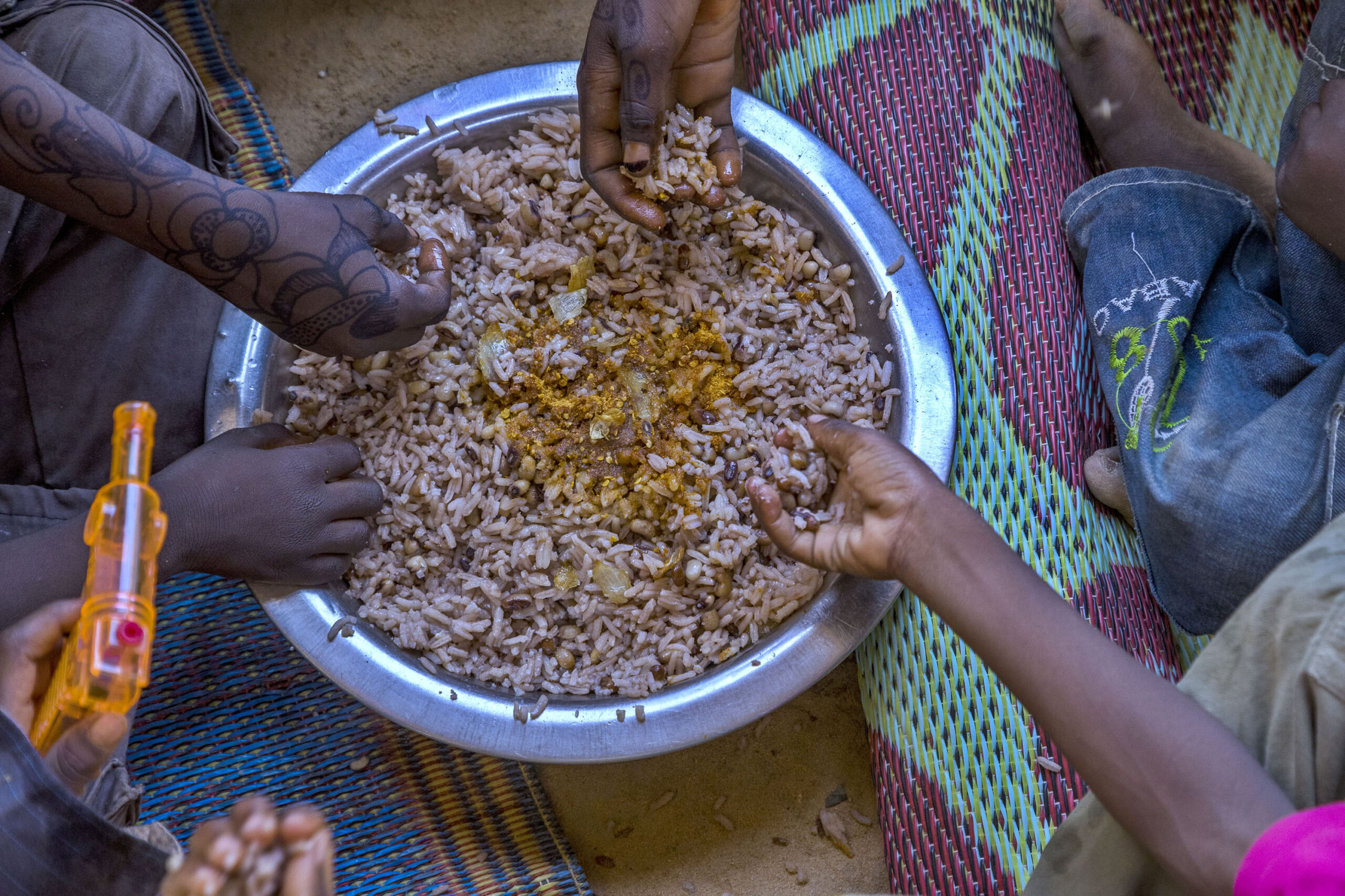 Knowledge-sharing and partnerships as key to eradicate poverty and ...